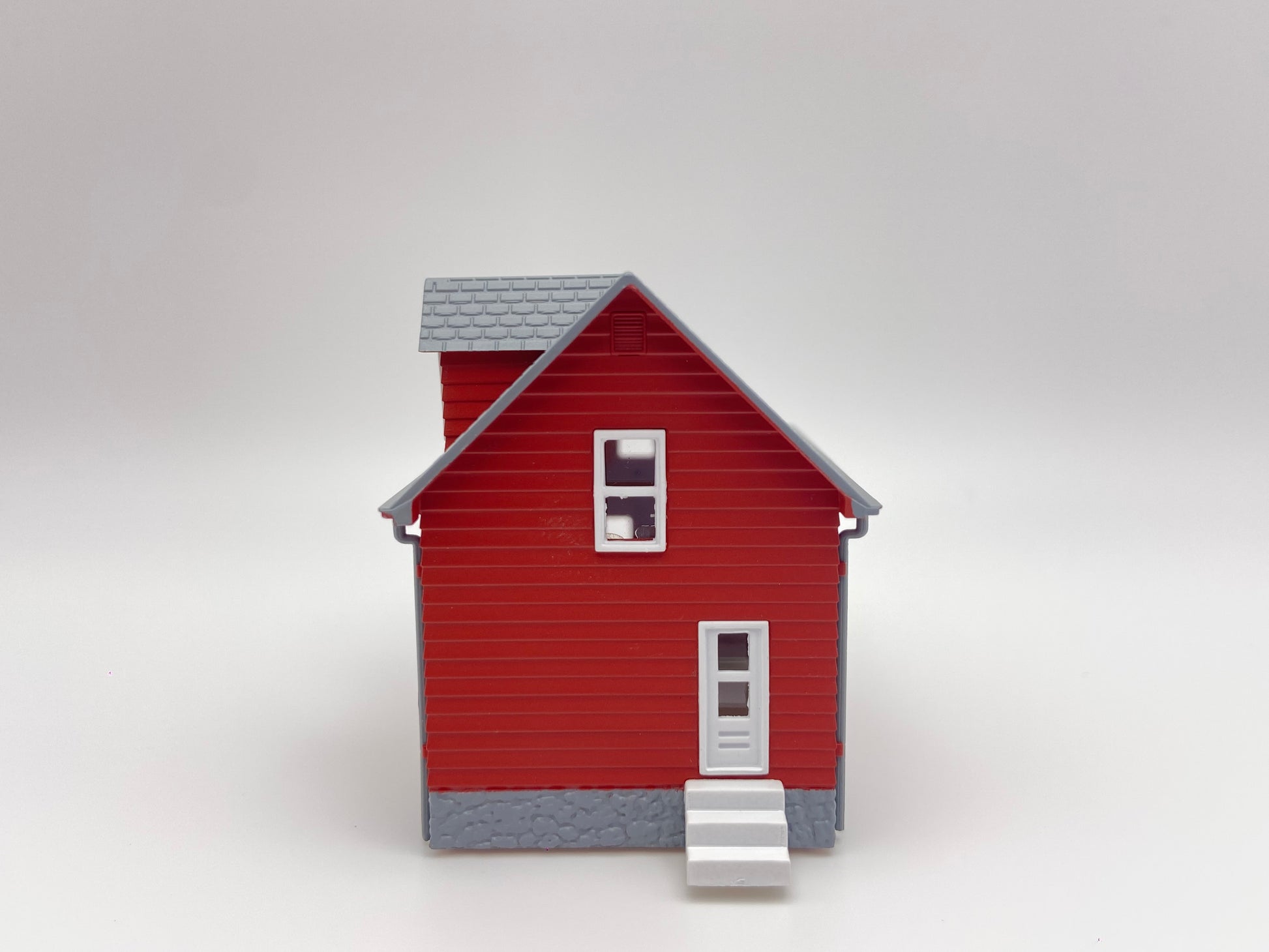 N Scale Farmhouse Red – Rock Island Hobby