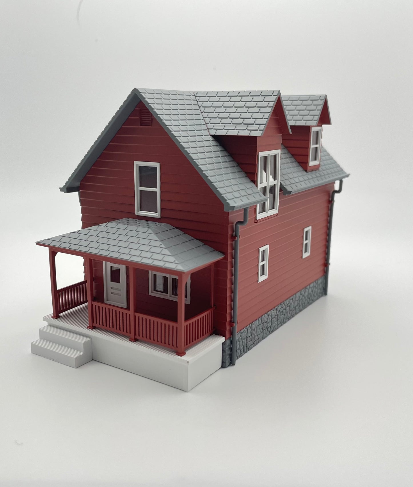 Assembled HO Farmhouse Red – Rock Island Hobby